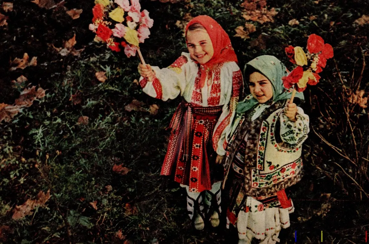 Călător prin tradiții, la București. Pregătește Sorcova